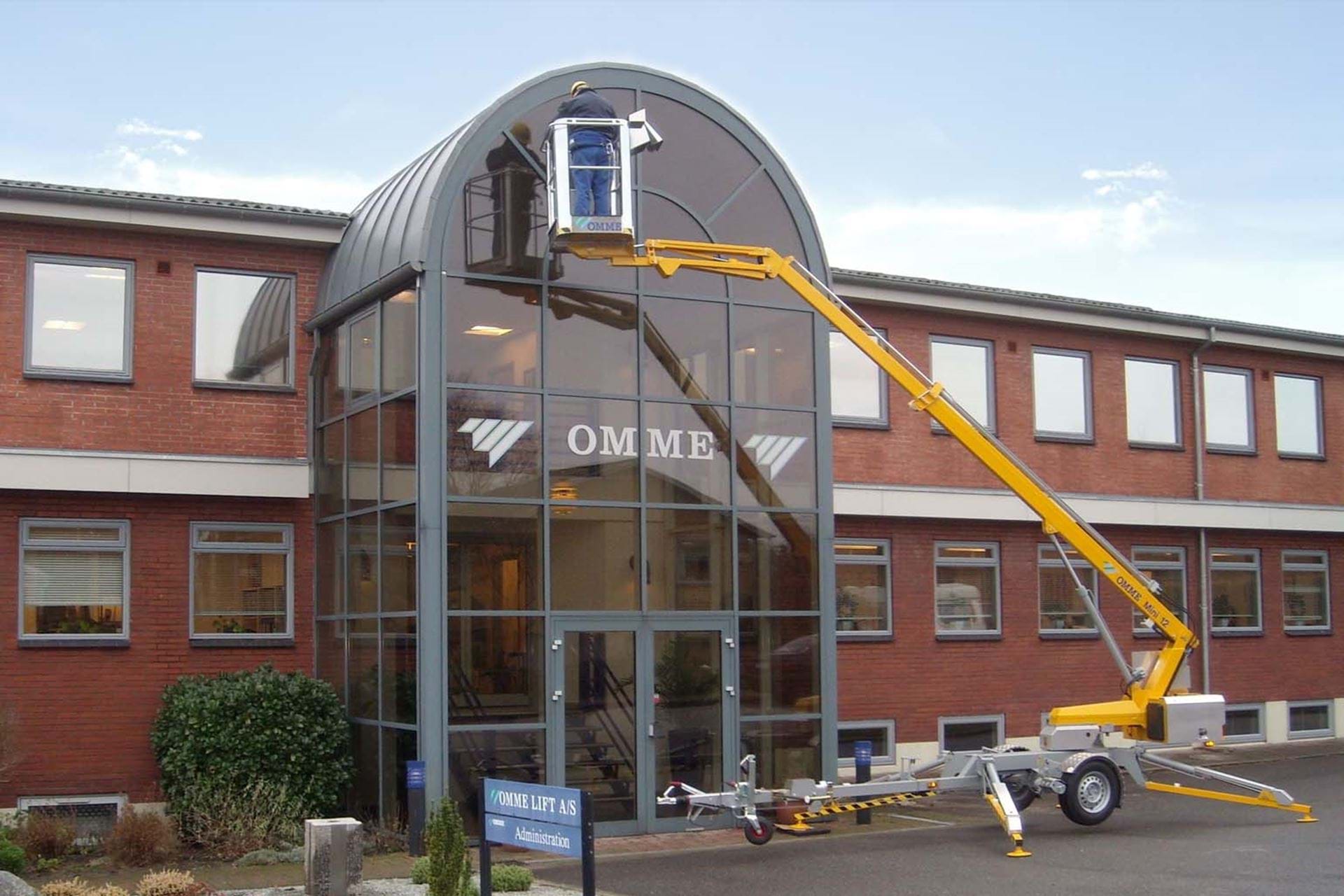 Contact Omme Lift