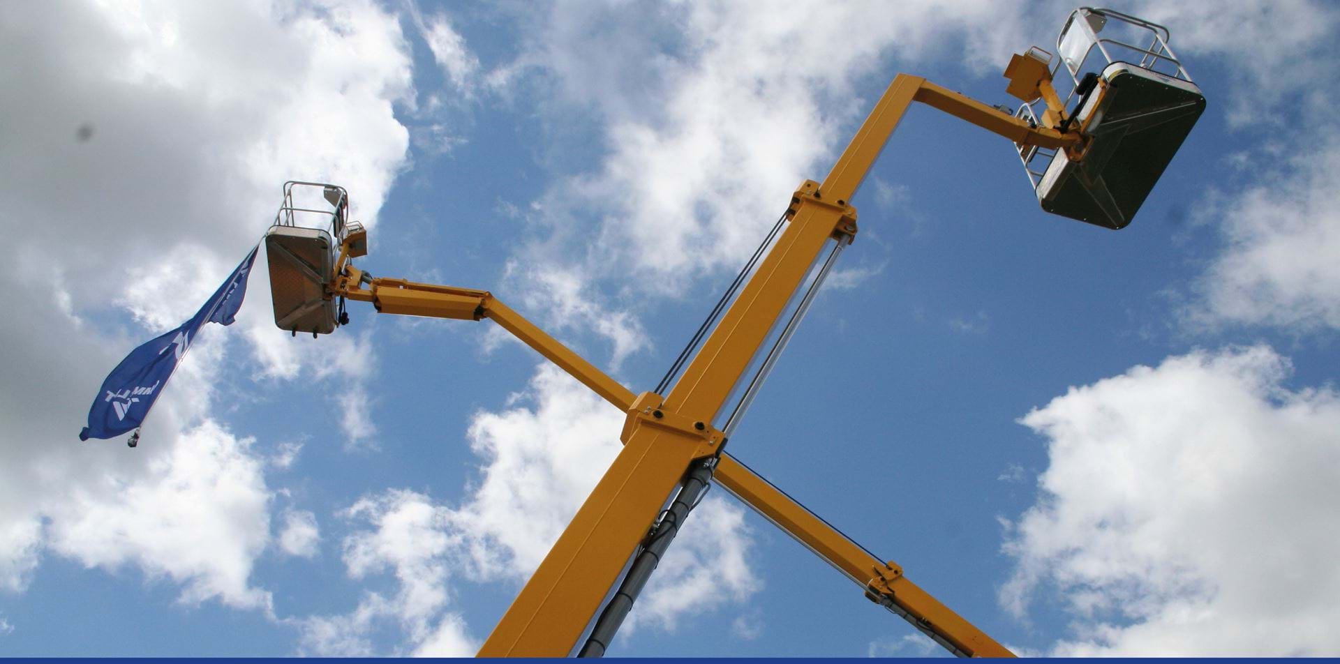 OMMELIFT / Trailer lifts and crawler lifts