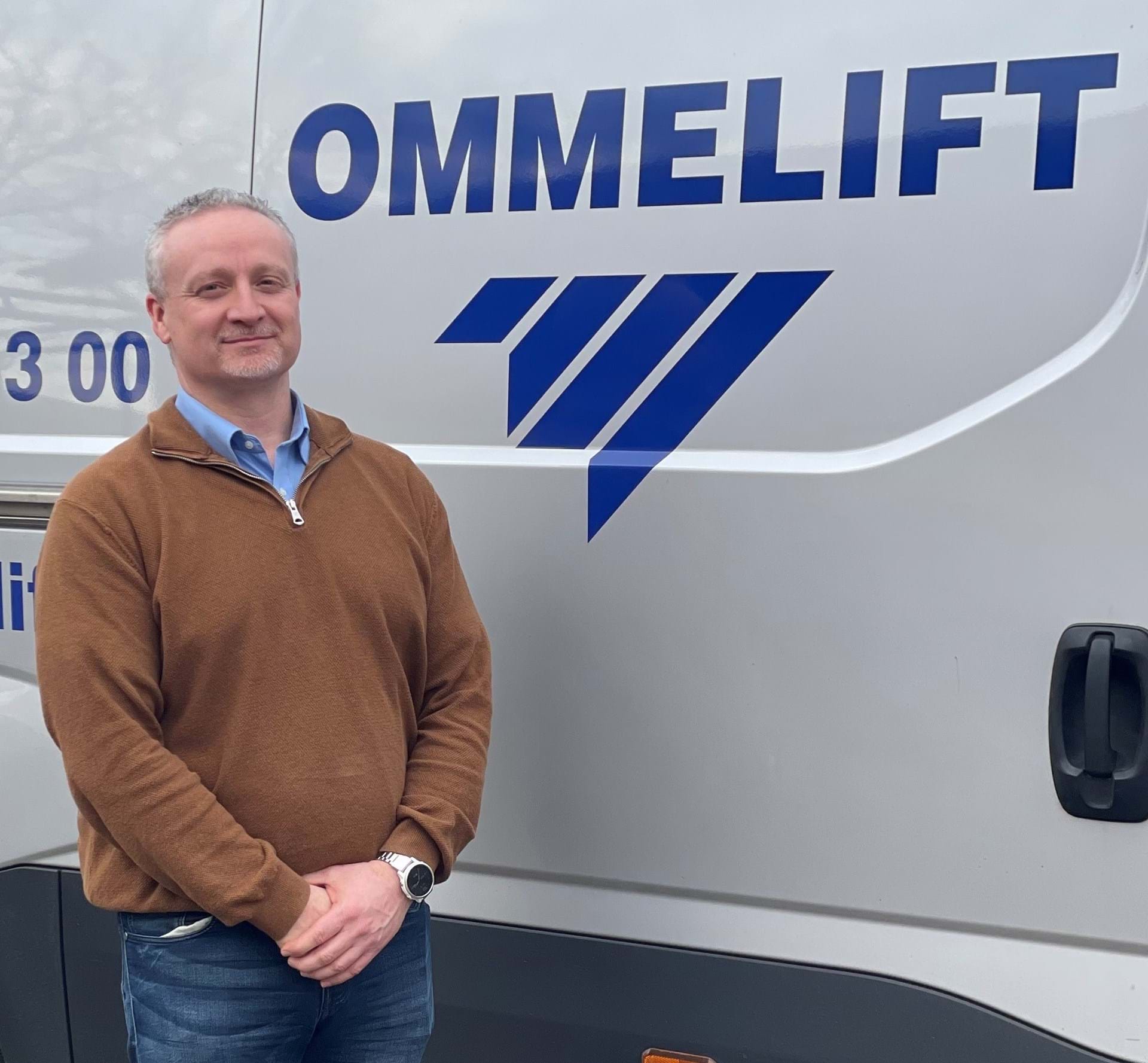 OMMELIFT / Trailer lifts and crawler lifts
