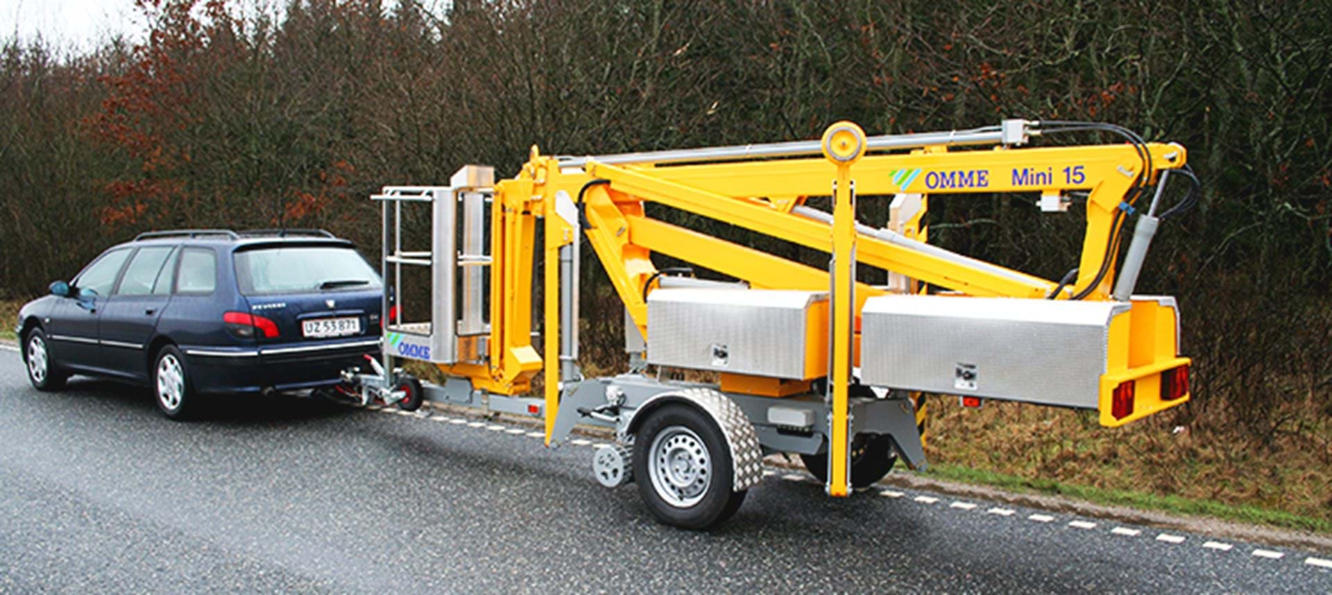 Indoor cleaning and maintenance with Omme Lift