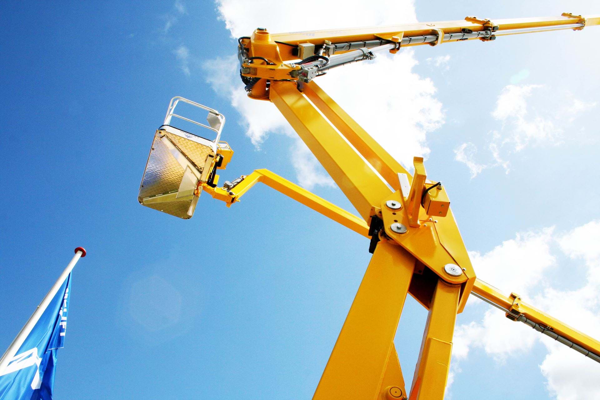 battery powered lifts